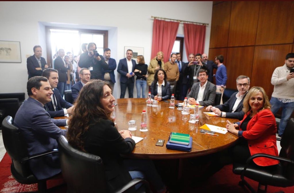 Pp Y Cs Seguirán Negociando Por Falta De Entendimiento En Regeneración